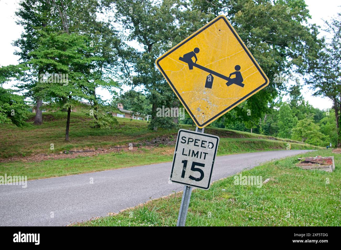 School zone children at play sign on rural lane Stock Photo - Alamy