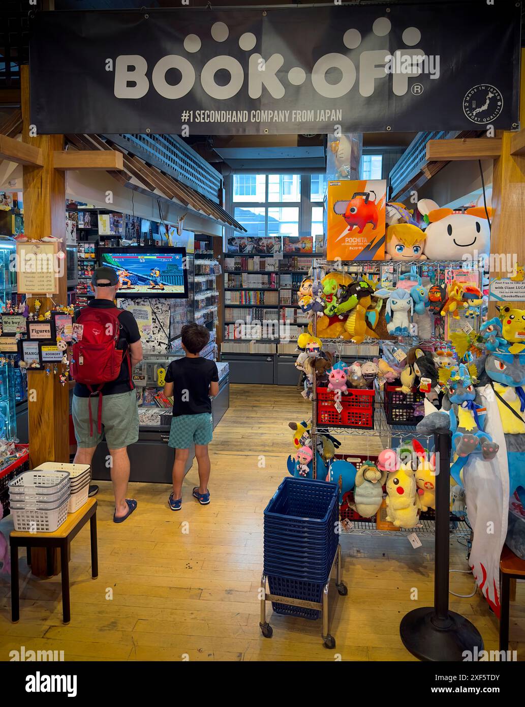 Book shop signs hi-res stock photography and images - Alamy