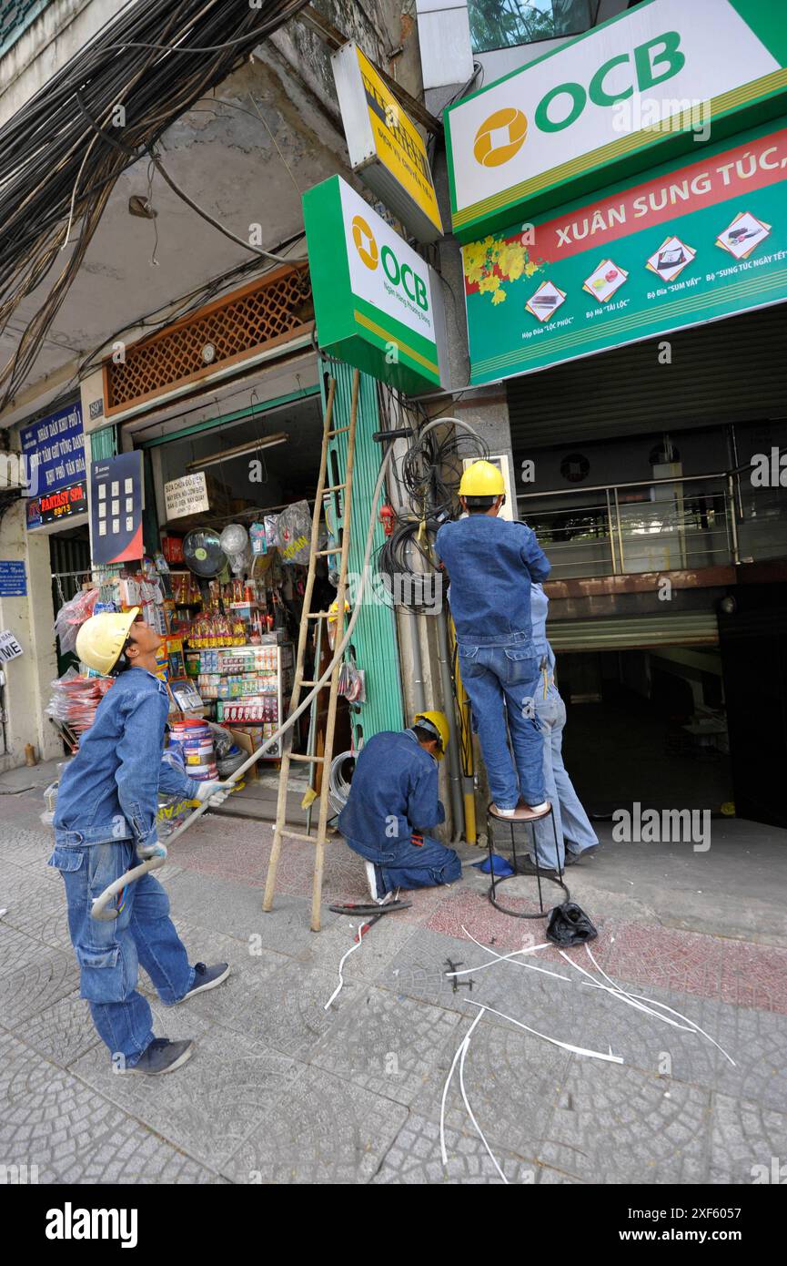construction worker at a building site, employee in construction ...