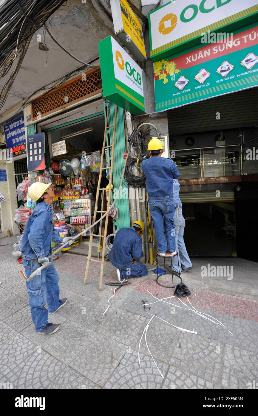 construction worker at a building site, employee in construction ...