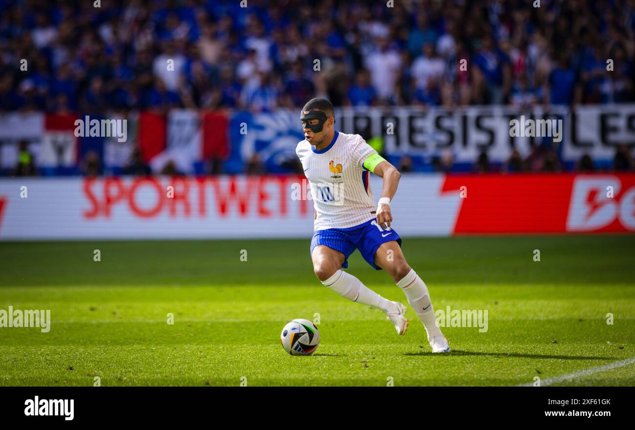 Kylian mbappé face hi-res stock photography and images - Alamy