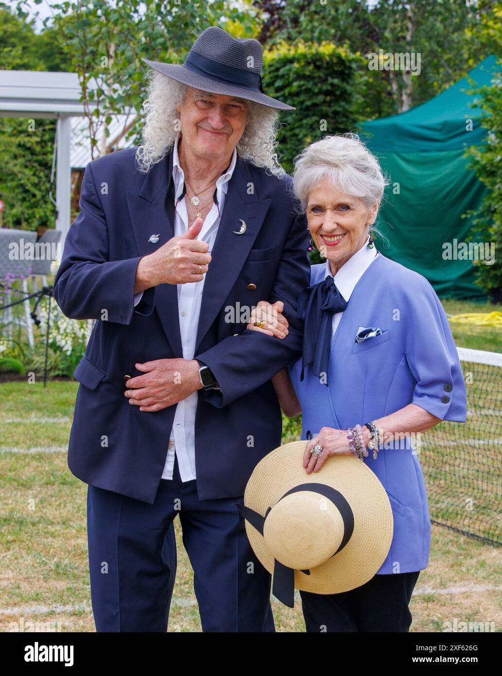 Sir brian may queen hi-res stock photography and images - Alamy