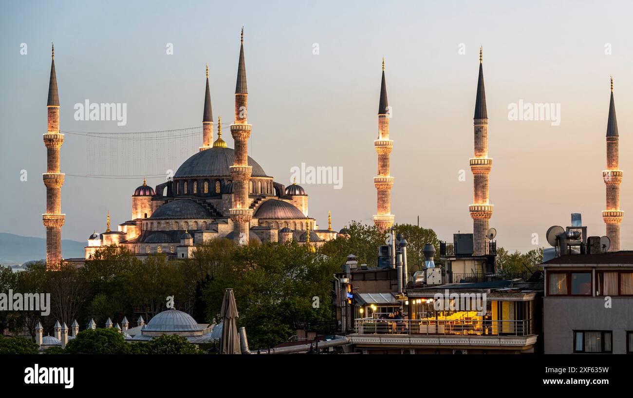 Istanbul, Sultanahmet, Sultan Ahmet Moschee (Blaue Moschee Stock Photo ...