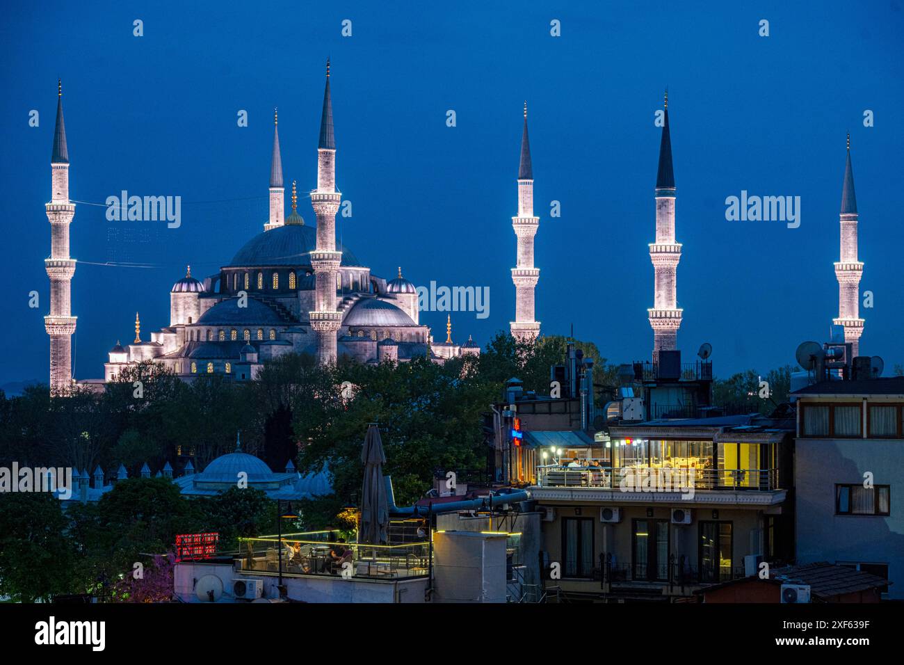 Istanbul, Sultanahmet, Sultan Ahmet Moschee (Blaue Moschee Stock Photo ...