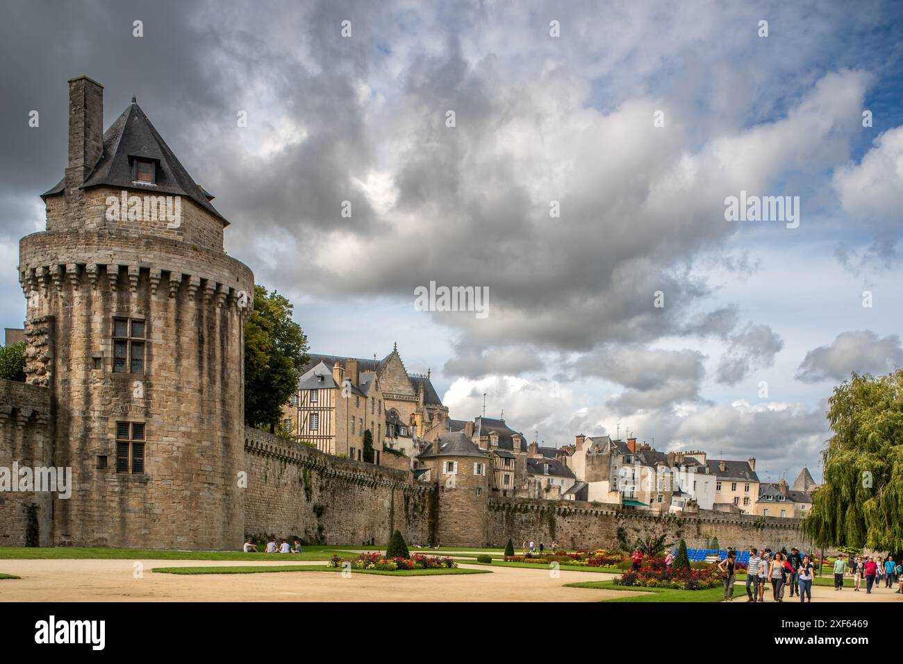 A scenic view of Constable Tower and ancient city walls in Vannes ...