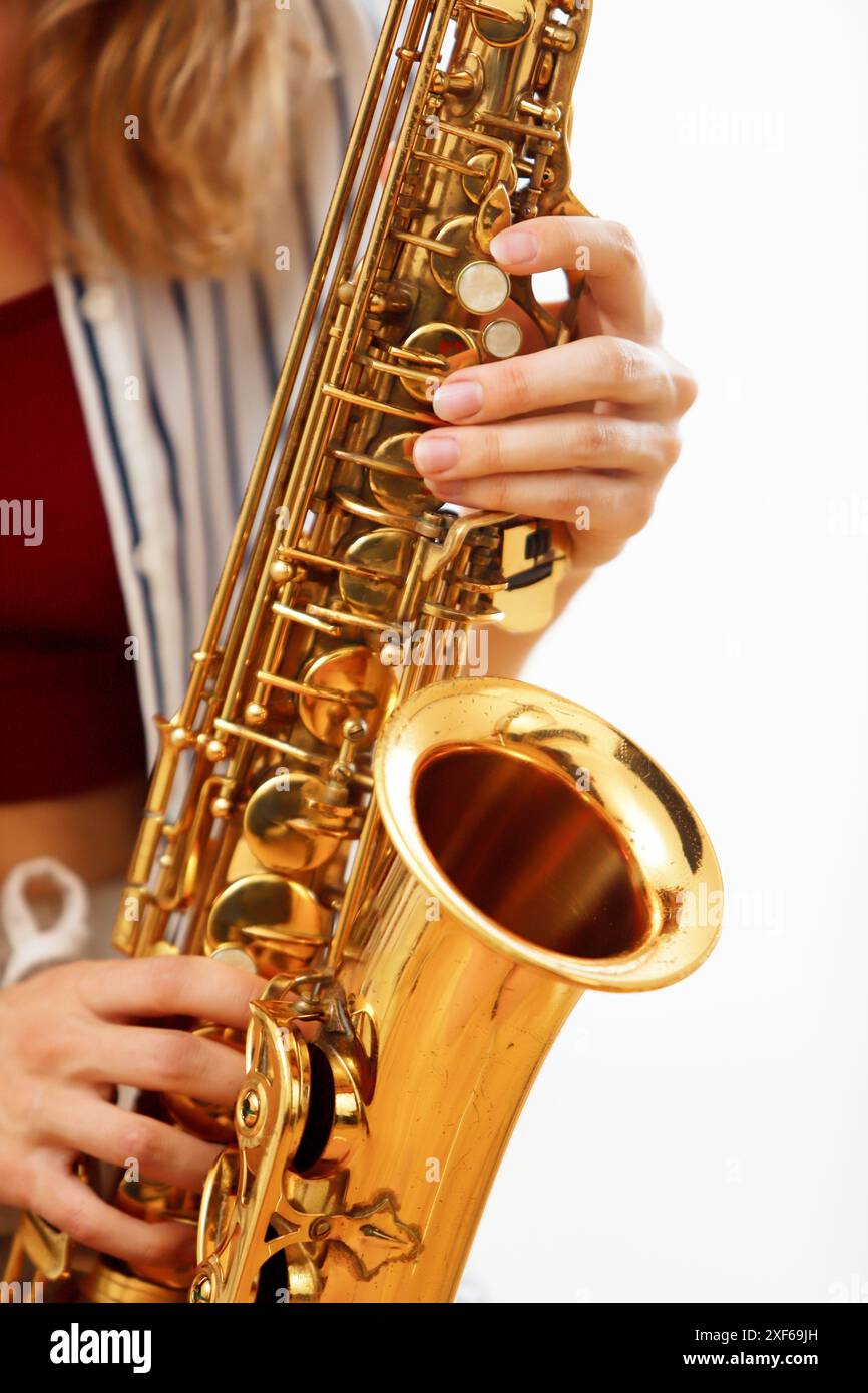Closeup saxophone detail hi-res stock photography and images - Alamy