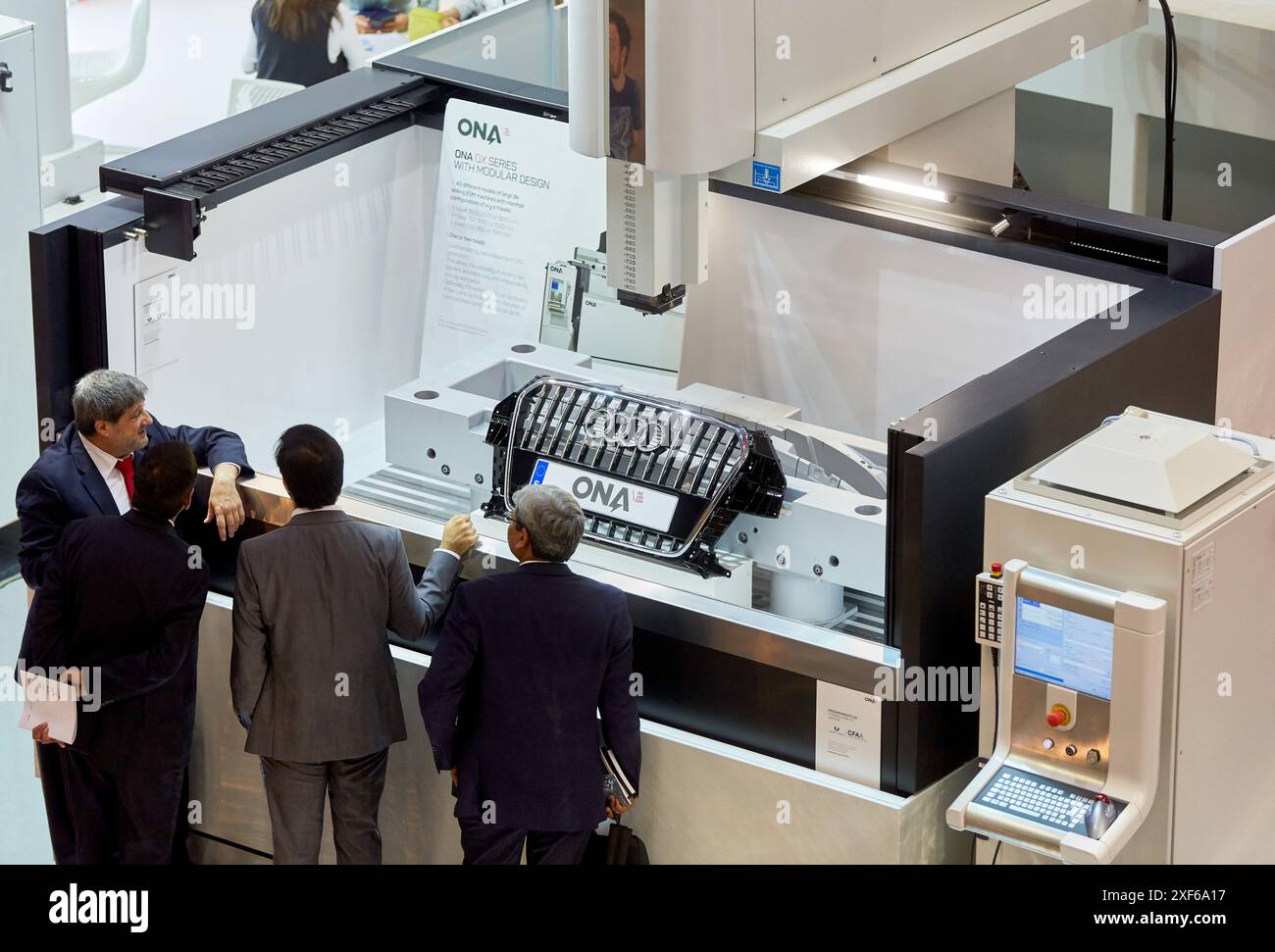 Edm machine technologies hi-res stock photography and images - Alamy