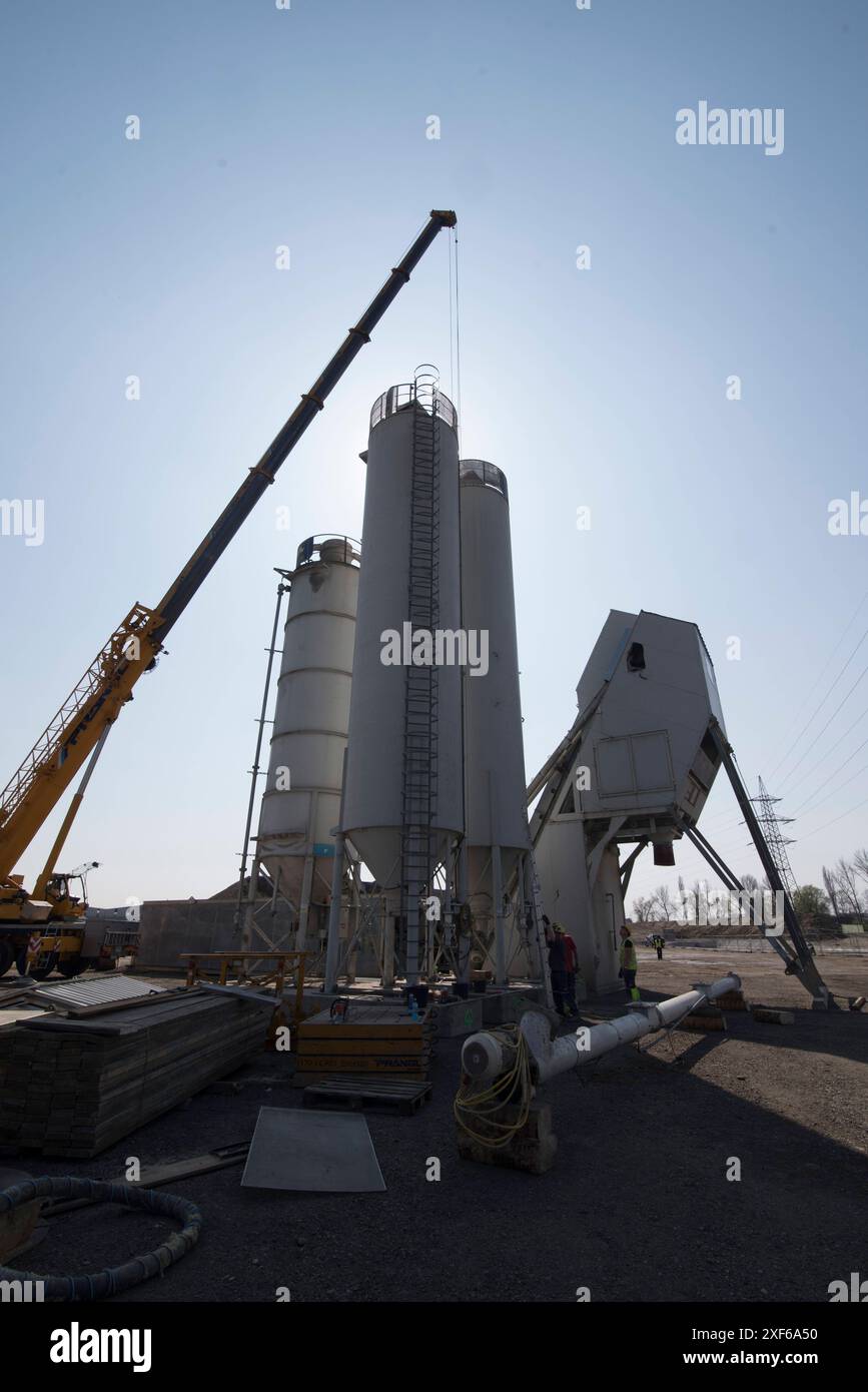 concrete engineering or concrete construction, building architecture in ...