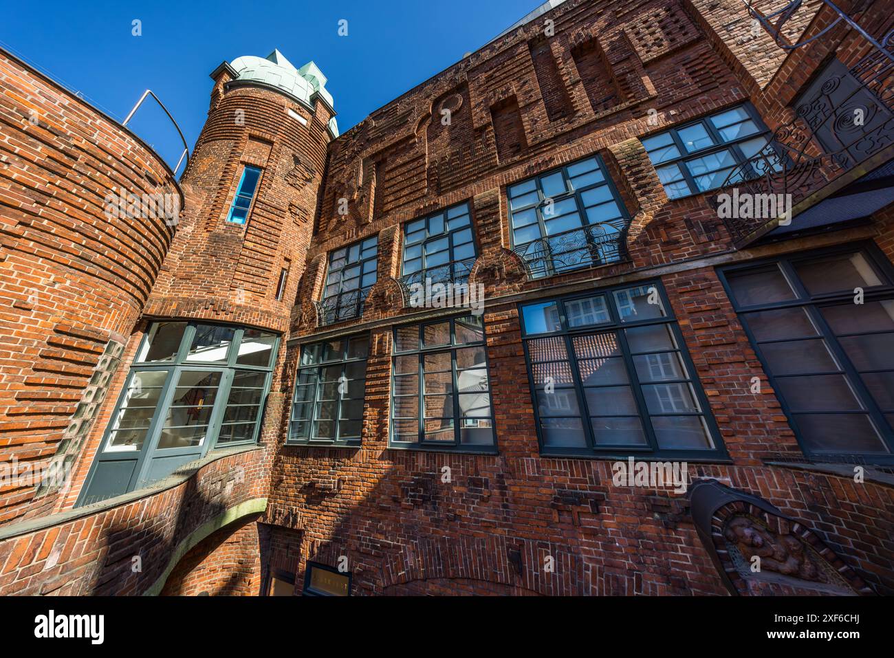 Second staircase tower block hi-res stock photography and images - Alamy