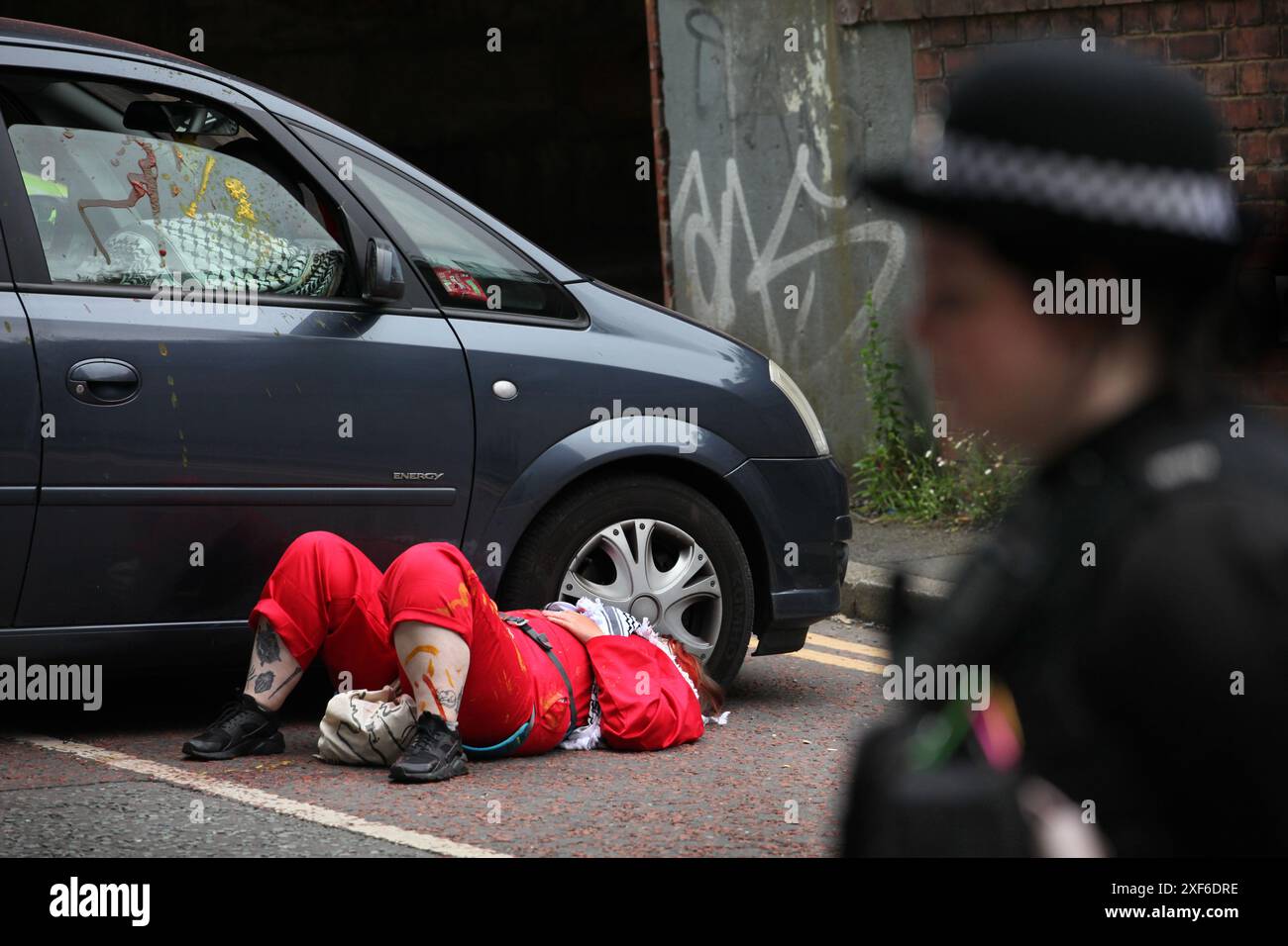 Manchester stands with israel hi-res stock photography and images - Alamy