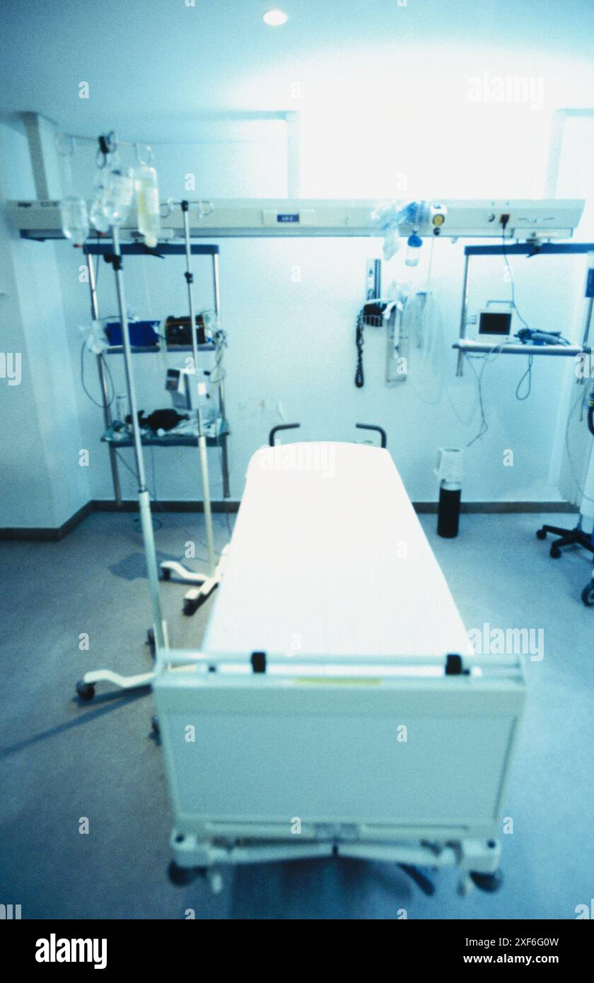 Hospital emergency room Stock Photo - Alamy