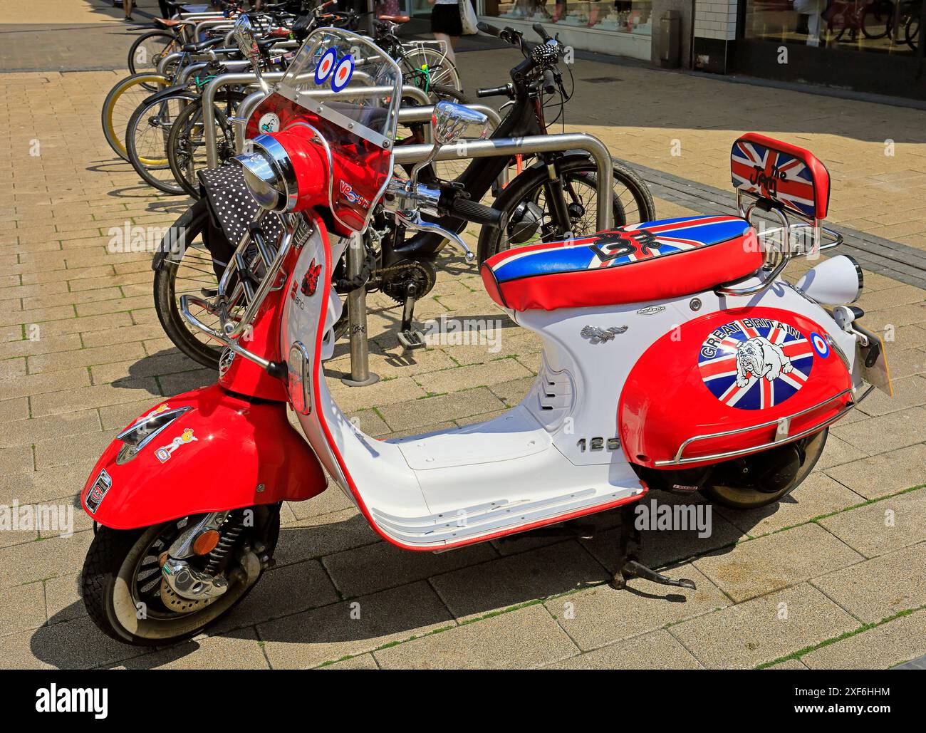 English bulldog flag hi-res stock photography and images - Alamy
