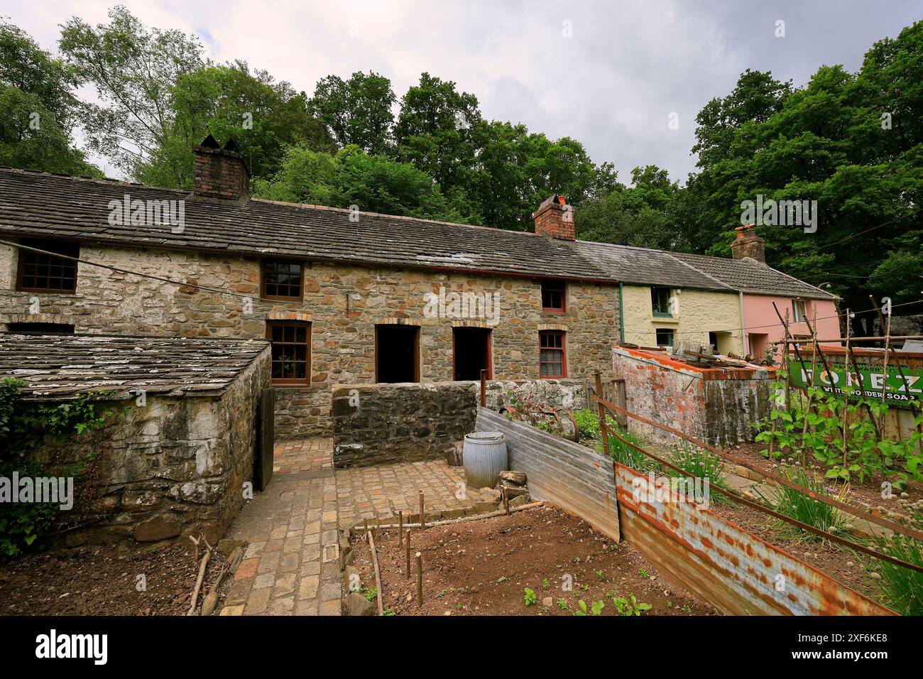 Rhyd y Car terrace - each house from a different period in history, St ...