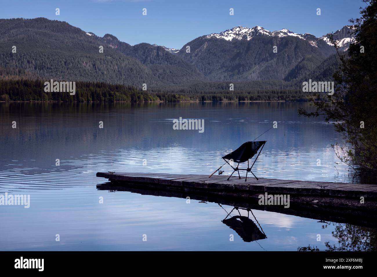 WA24948-00-....WASHINGTON -Dock and chair and Baker Lake from Maple ...