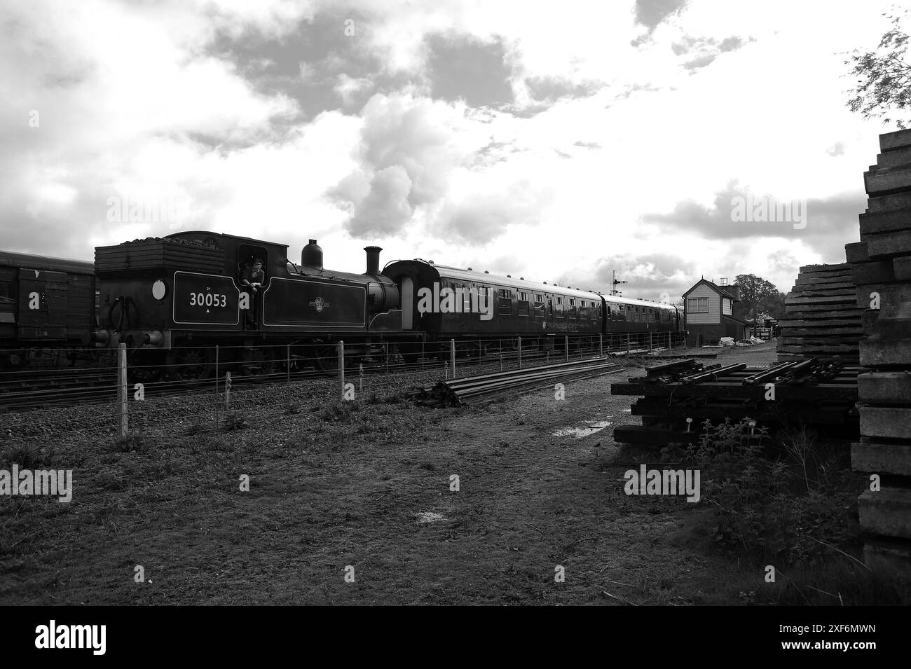 "30053" departing Northiam with a west-bound train Stock Photo - Alamy