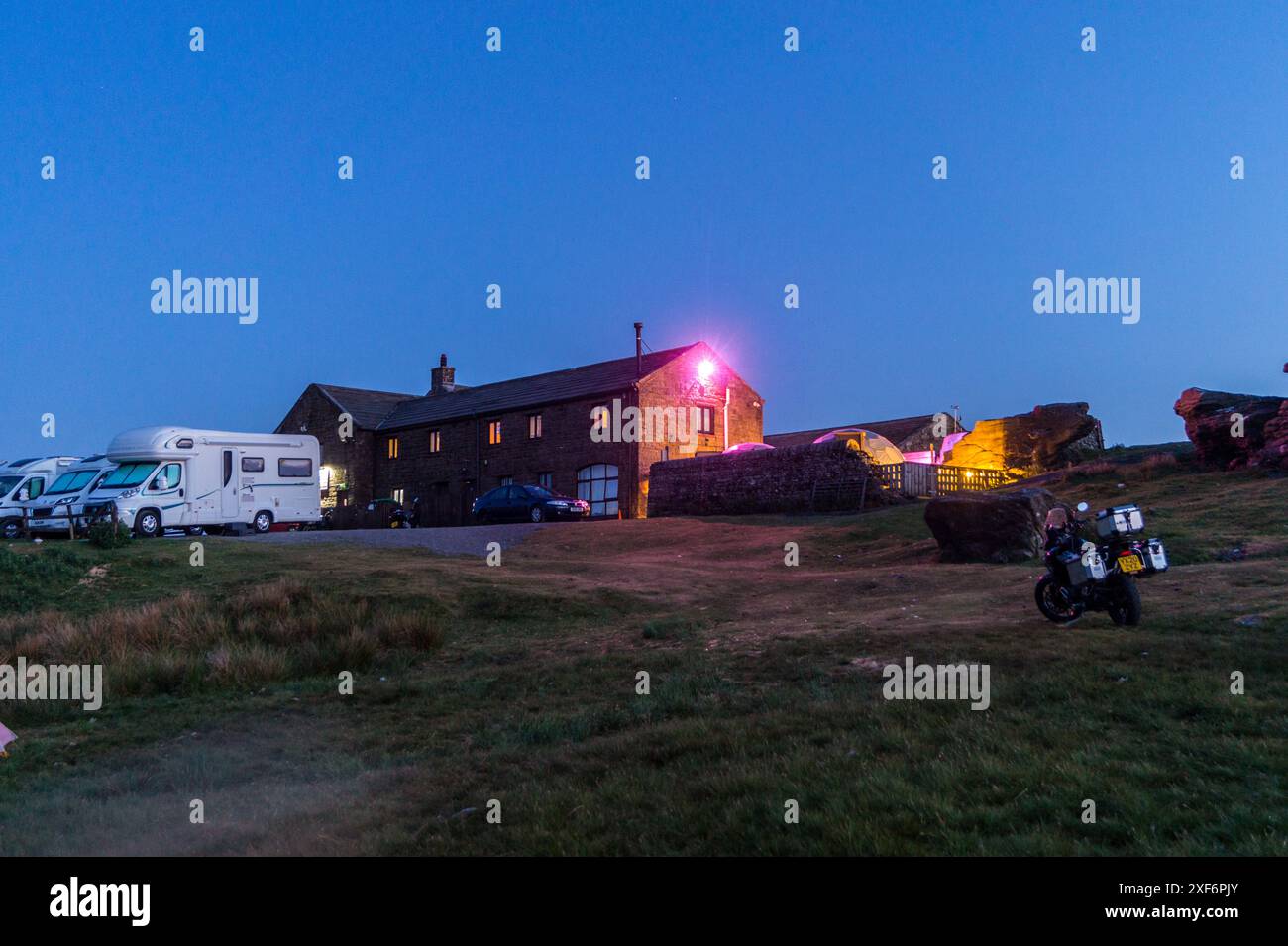 Tan Hill Inn campsite at dusk, North Riding, Yorkshire, England Stock ...