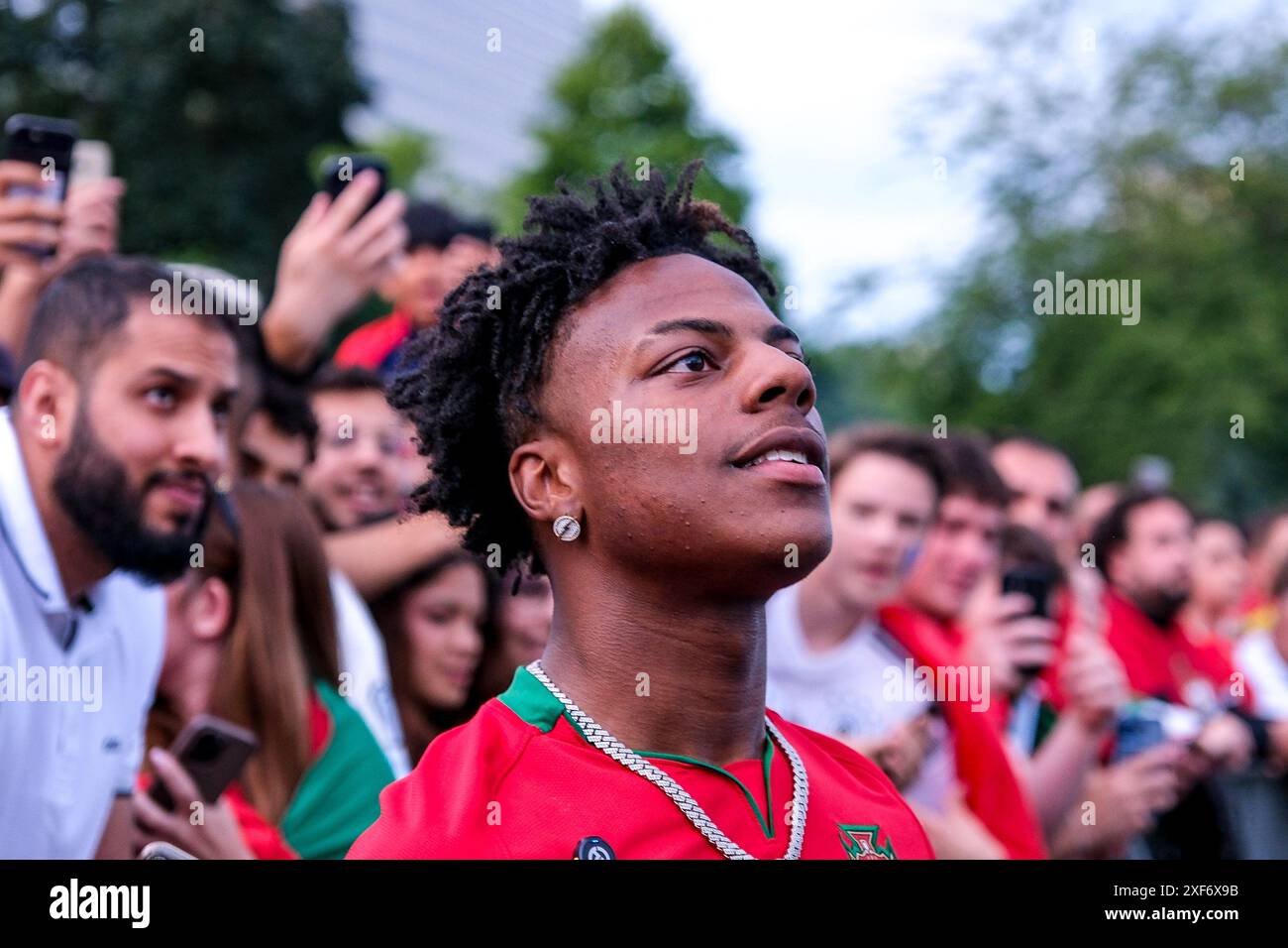 Ishowspeed hi-res stock photography and images - Alamy