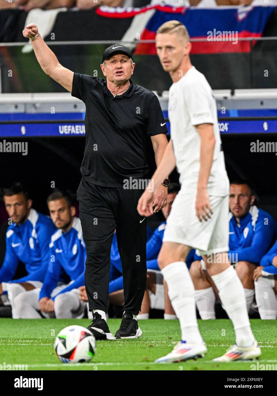 FRANKFURT - Slovenia coach Matjaz Kek during the UEFA EURO 2024 round ...