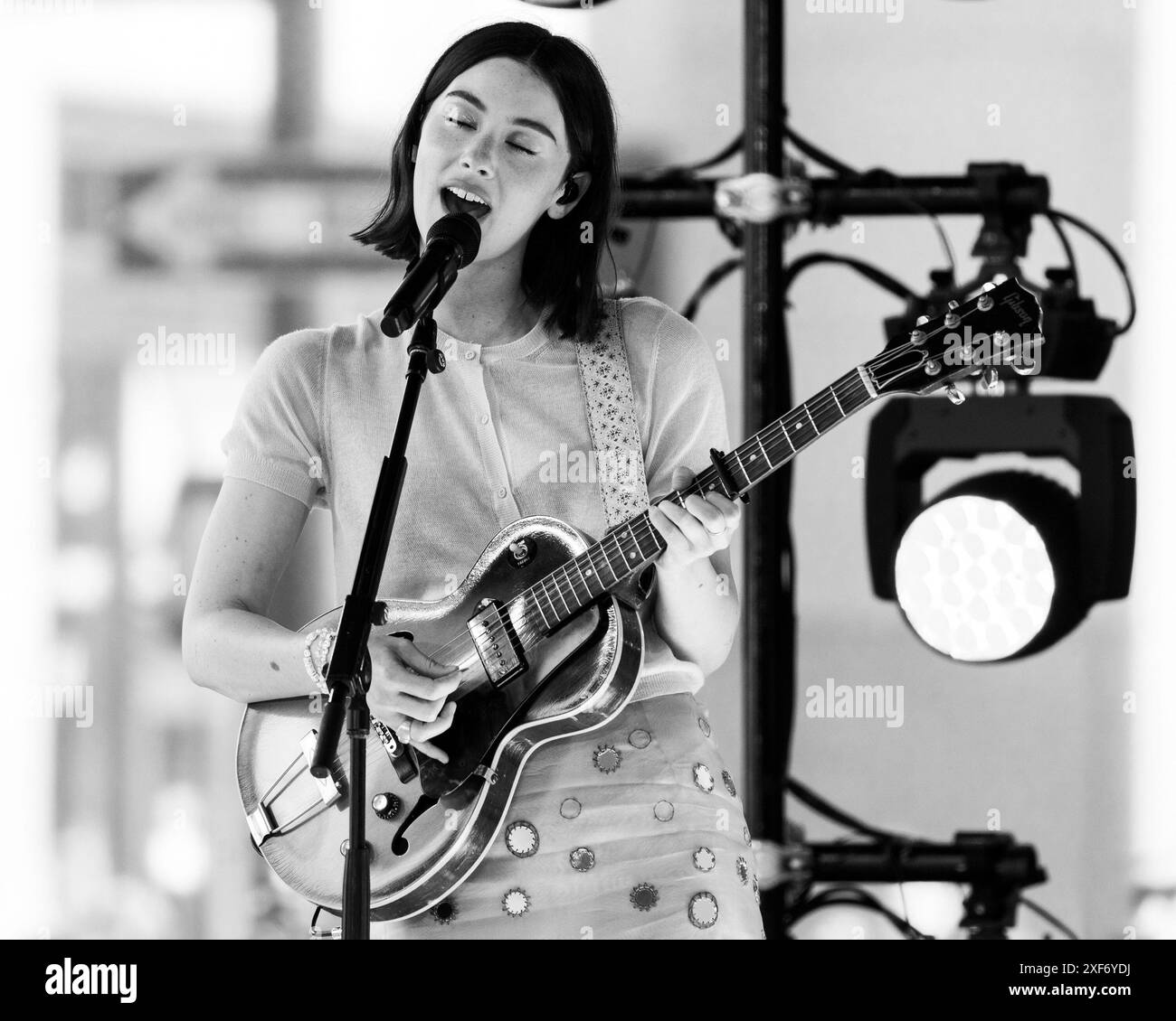 Today show 2024 Black and White Stock Photos & Images - Alamy