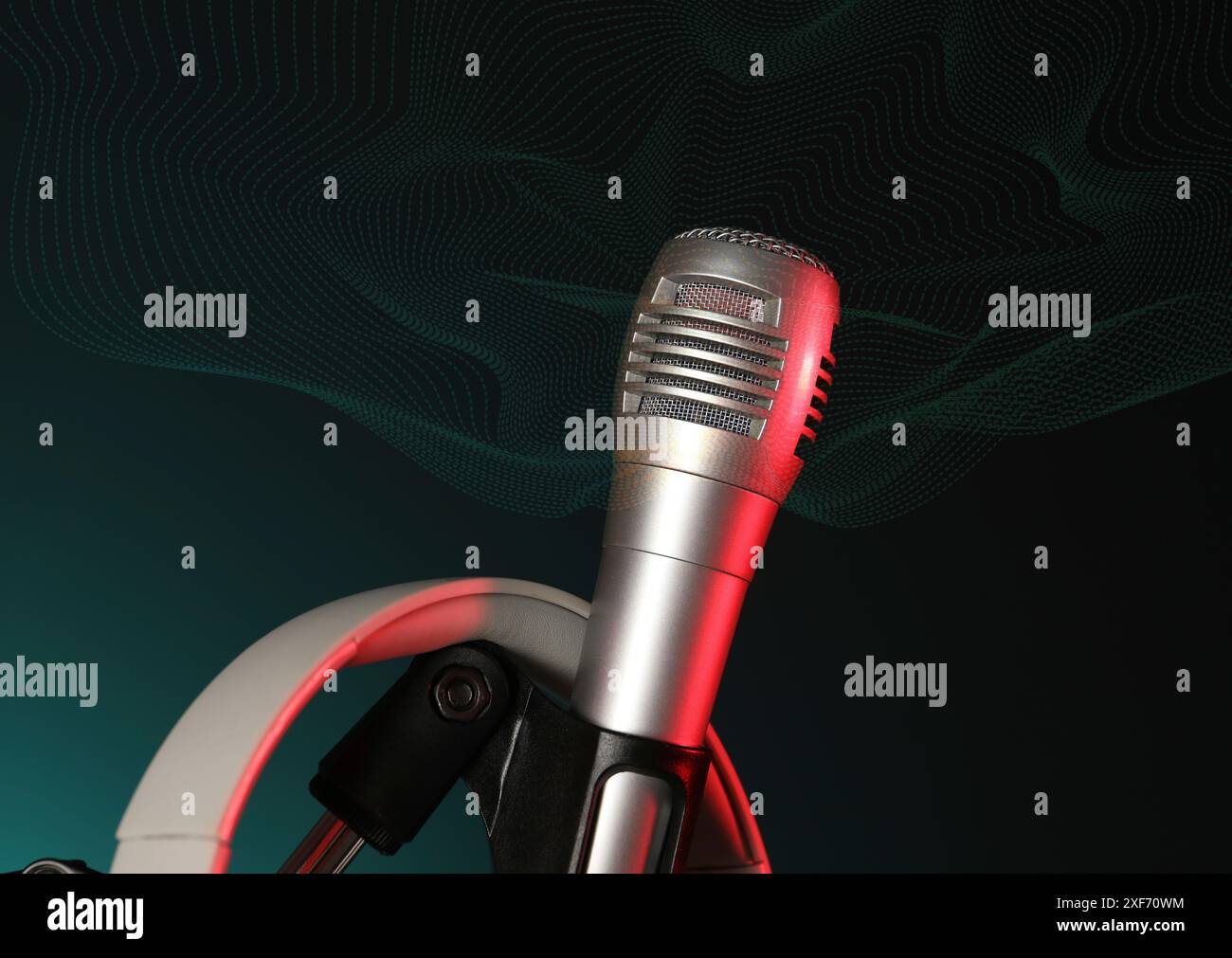 Dark red sound wave hi-res stock photography and images - Alamy