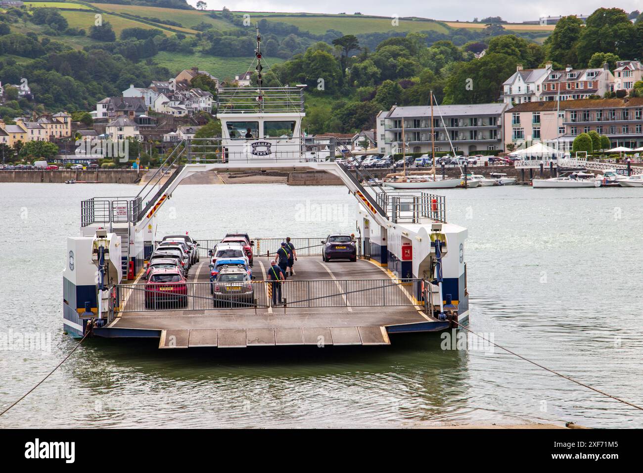 Cars on the Dartmouth higher cable ferry crossing the river dart from ...