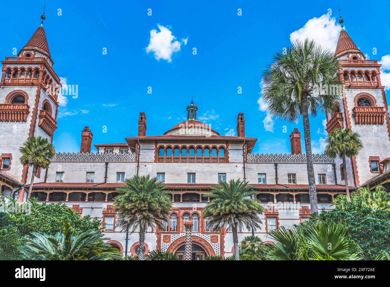 Courtyard, Flagler College, St. Augustine, Florida. Small College ...