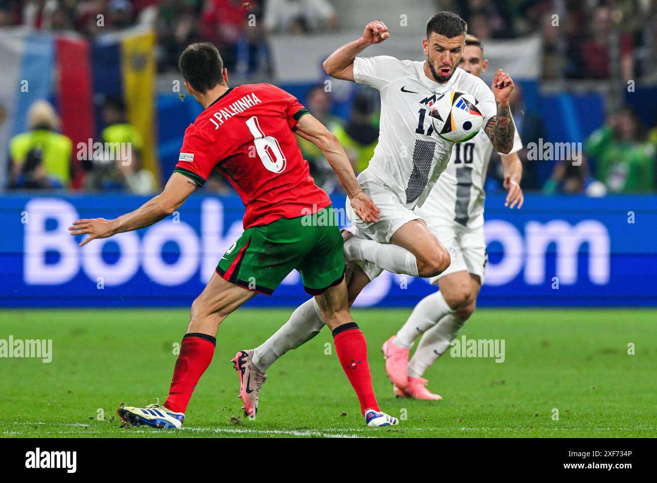 FRANKFURT - (l-r) Joao Palhinha of Portugal, Jan Mlakar of Slovenia ...