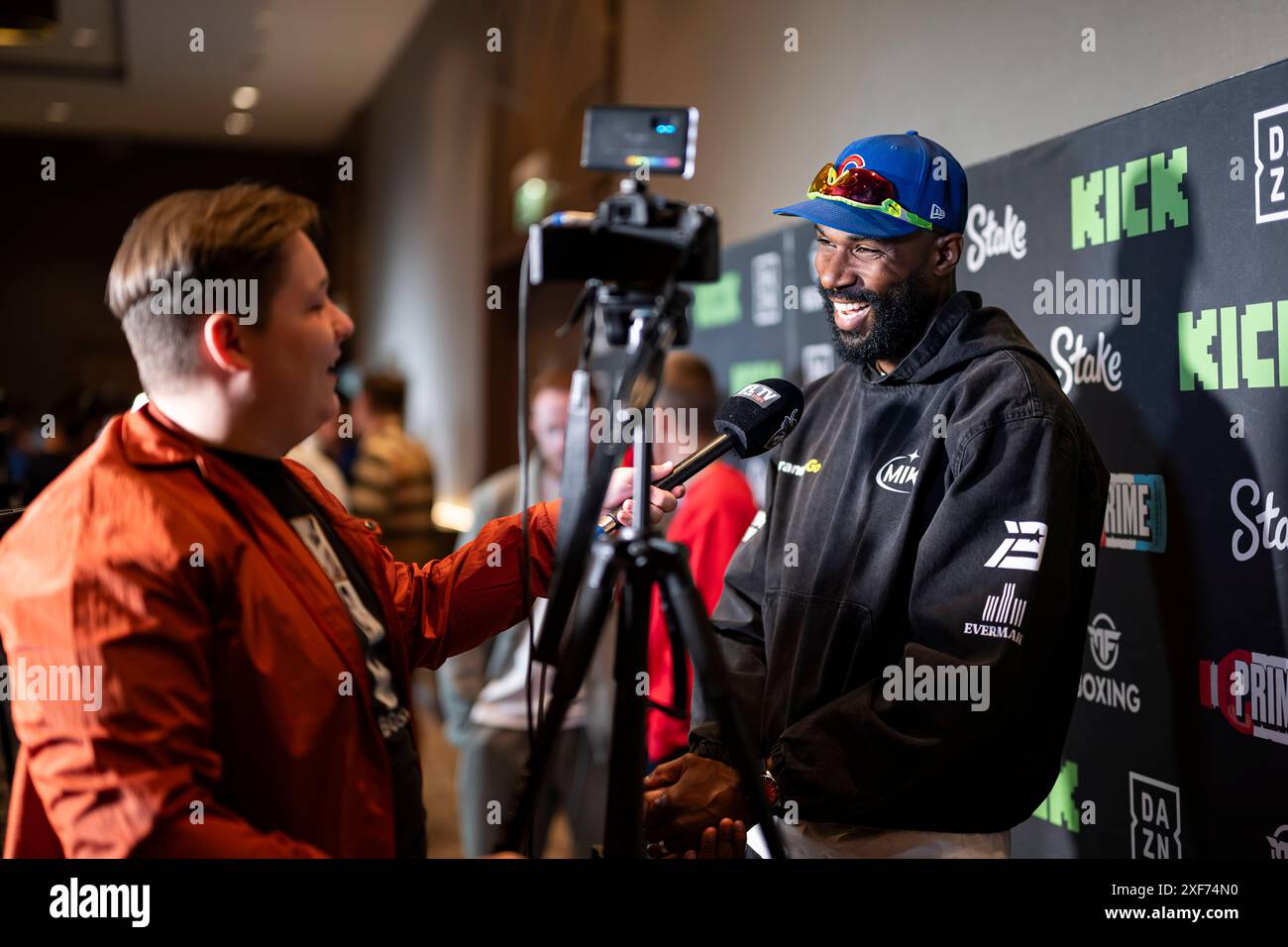 LONDON, UNITED KINGDOM. 01 Jul, 2024. Mike Edwards (right) gives ...