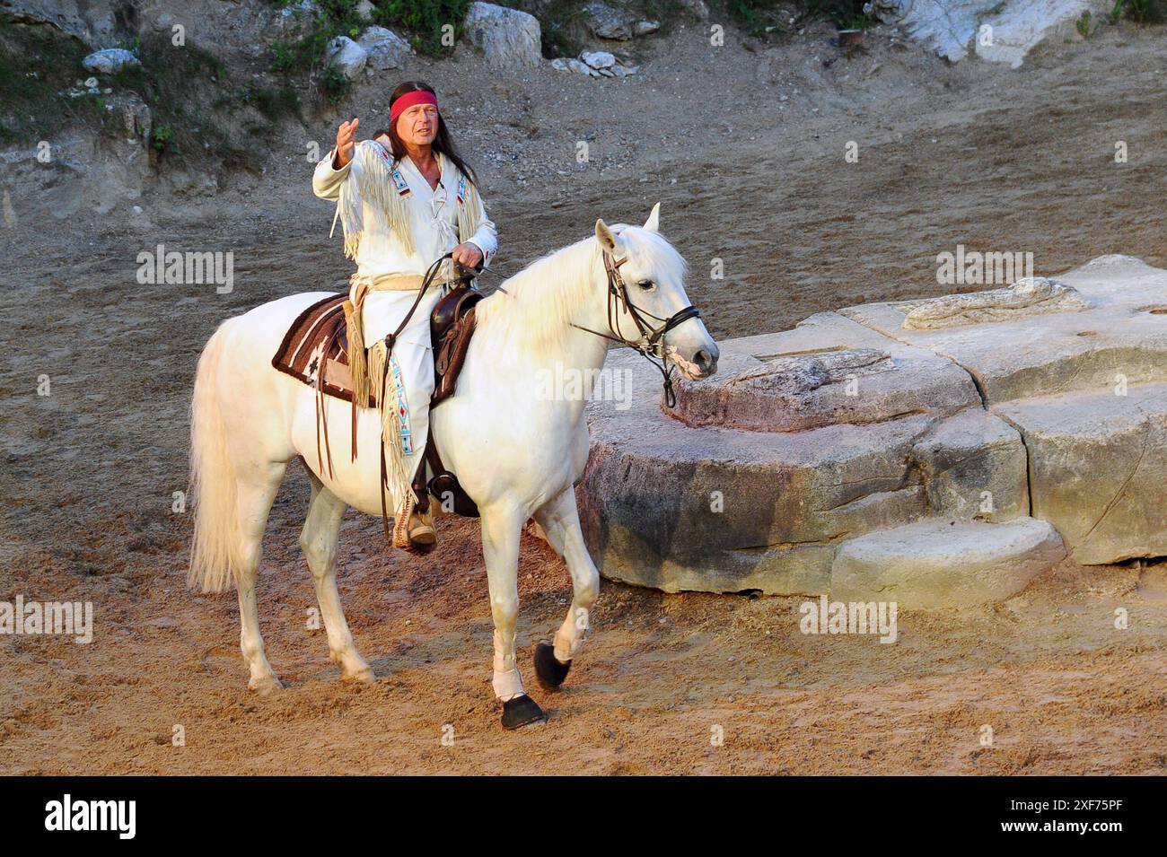 Joshy Peters. Karl May Premiere zu Winnetou II - Ribanna und Old ...