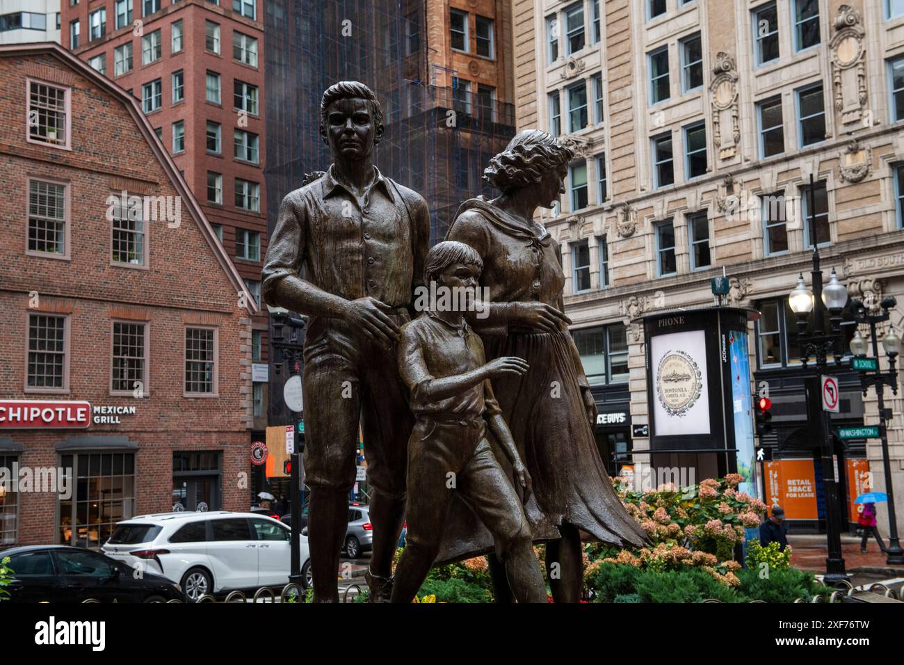 Old corners bookhouse hi-res stock photography and images - Alamy