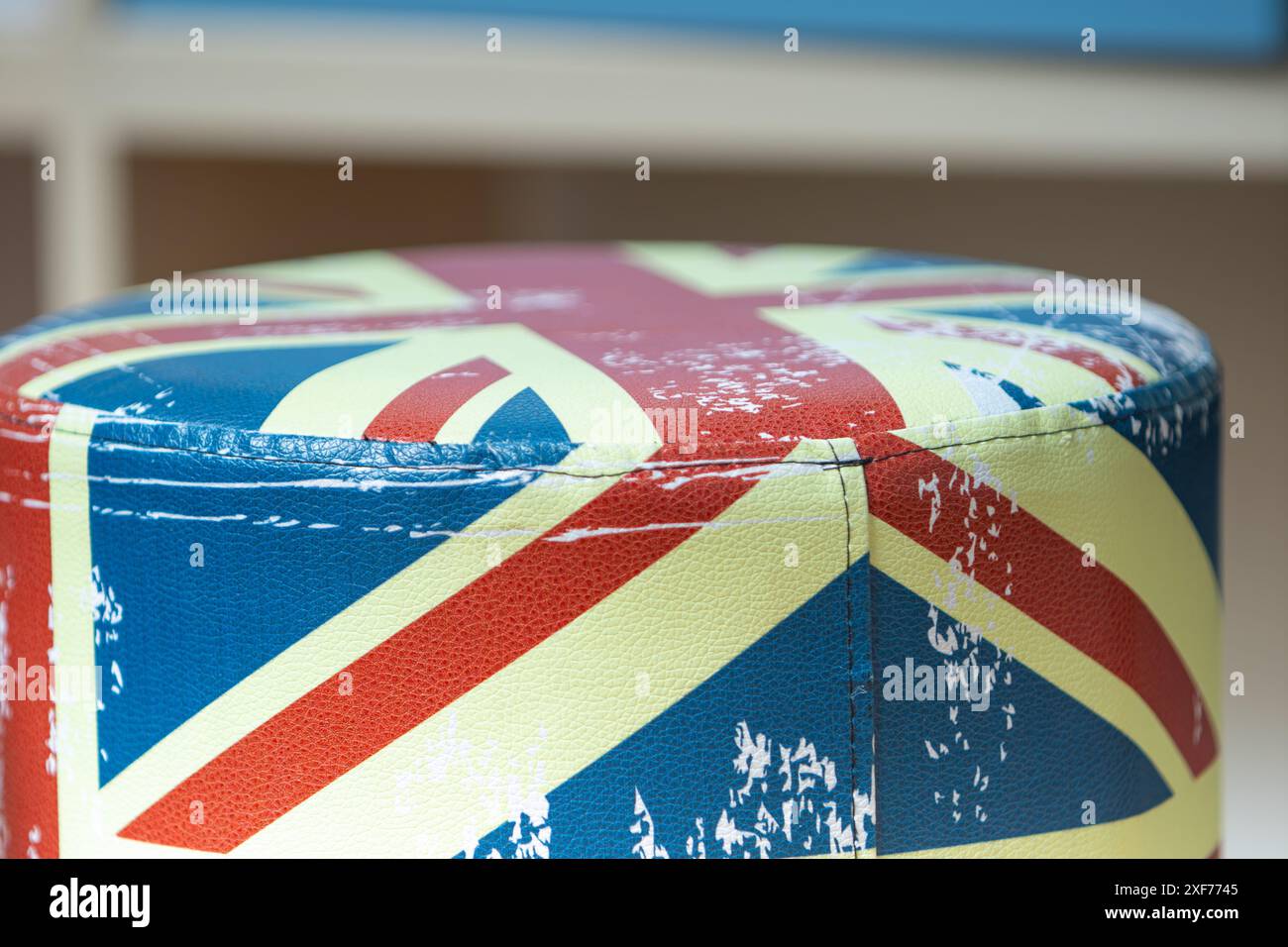 Round union jack hi-res stock photography and images - Alamy