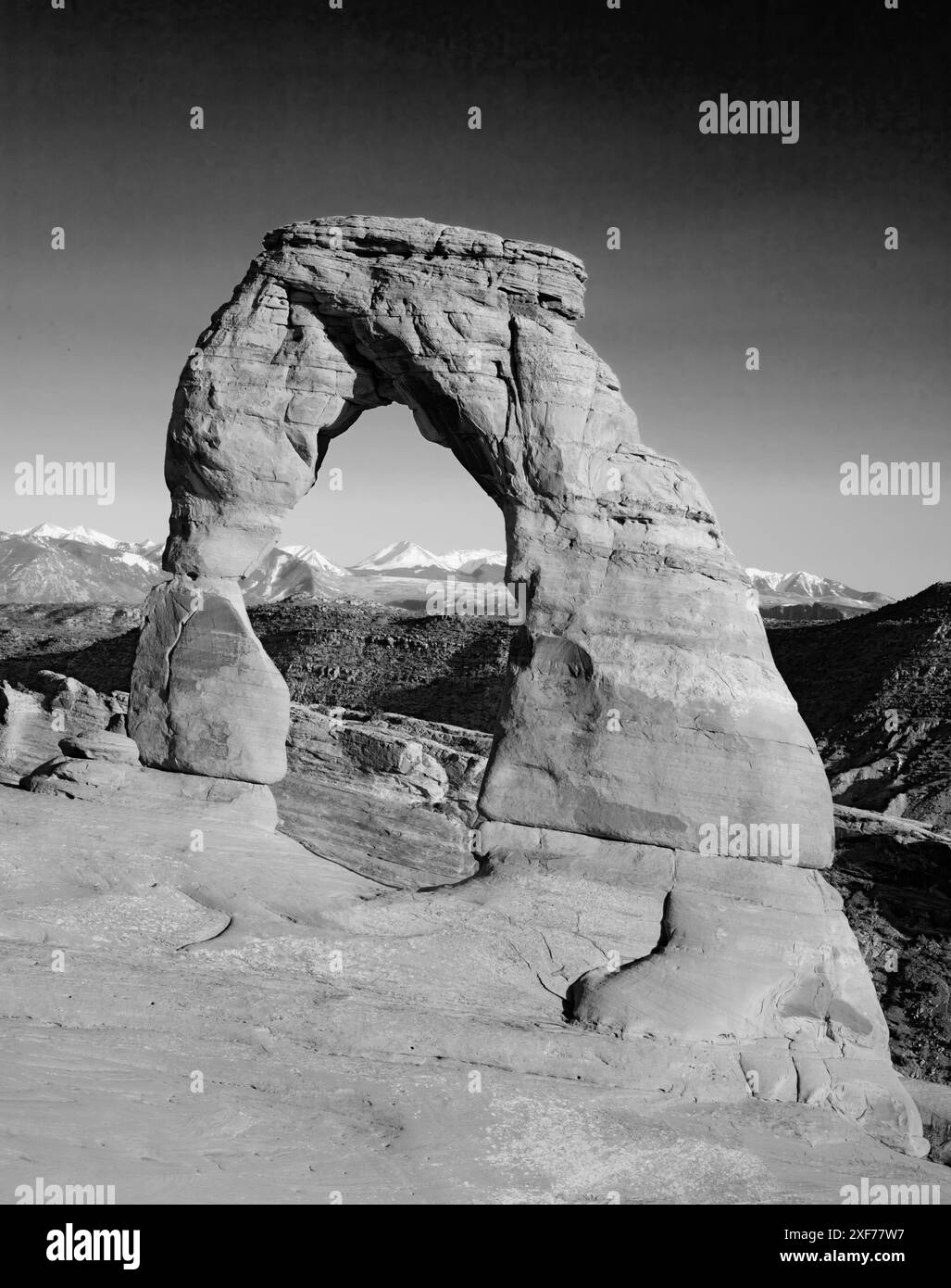 White arch arches hi-res stock photography and images - Alamy