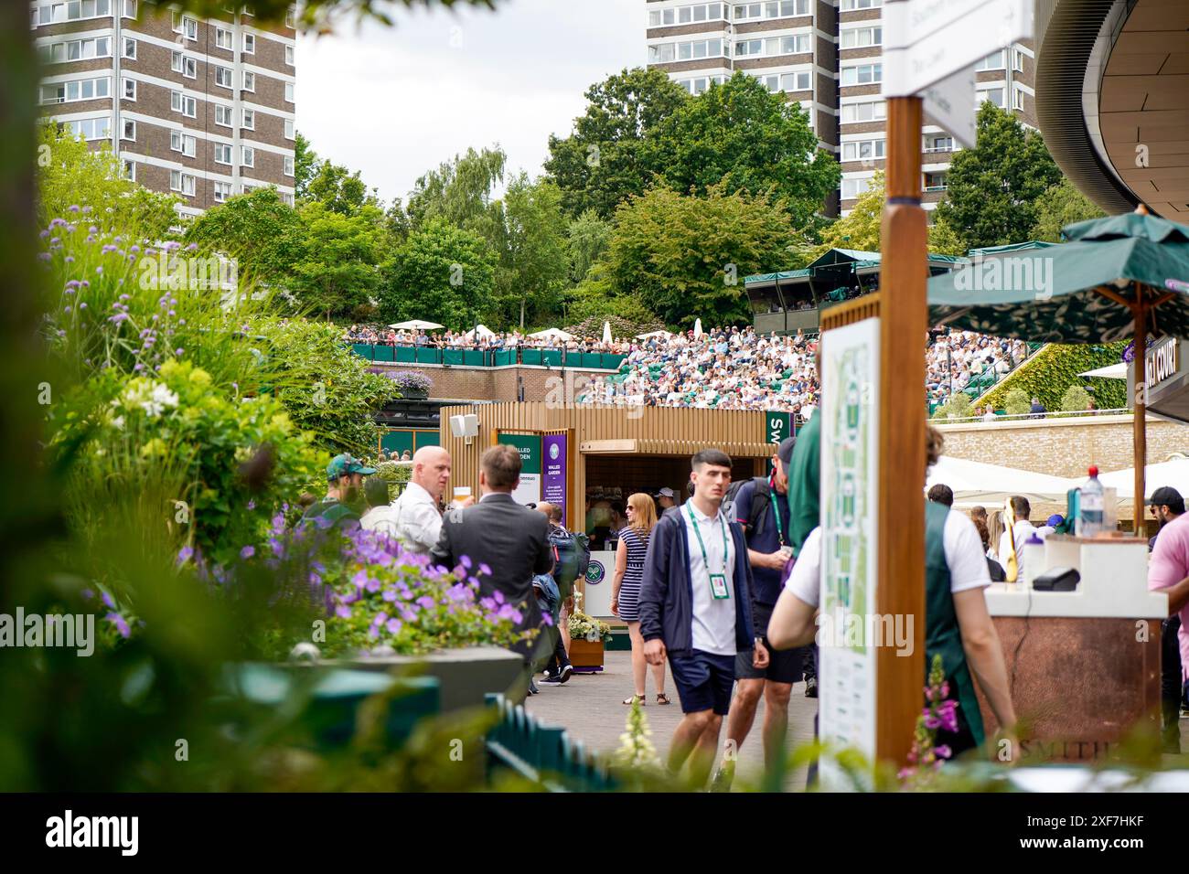 Wimbledon tennis championships people hi-res stock photography and ...