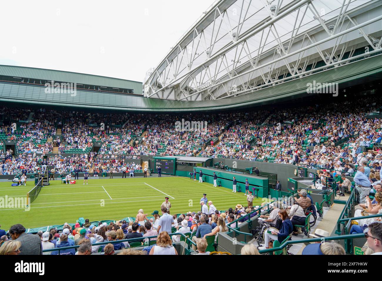 Wimbledon tennis court number 1 hi-res stock photography and images - Alamy