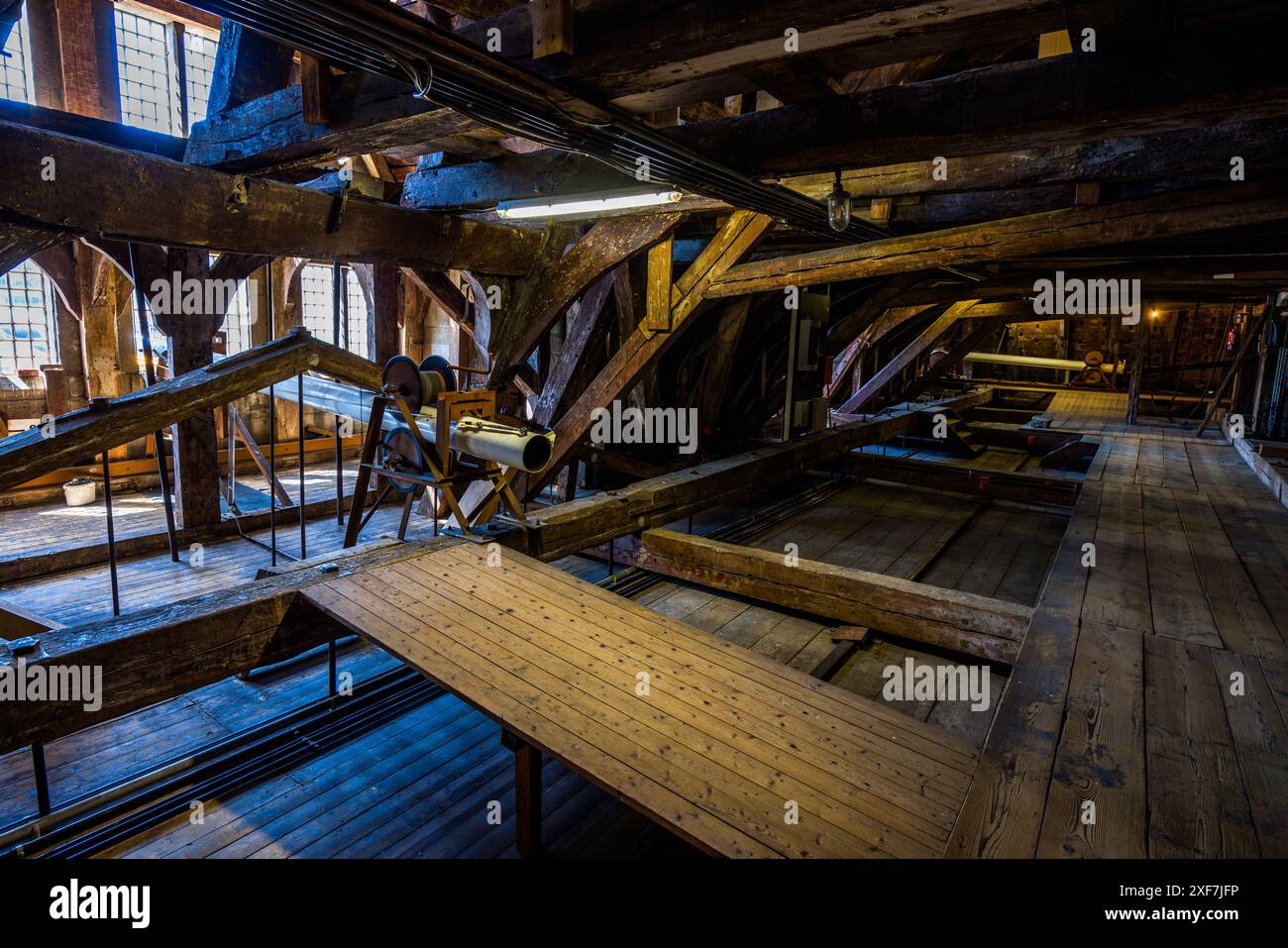 The roof truss of Bremen's Old Town Hall has a special structural ...