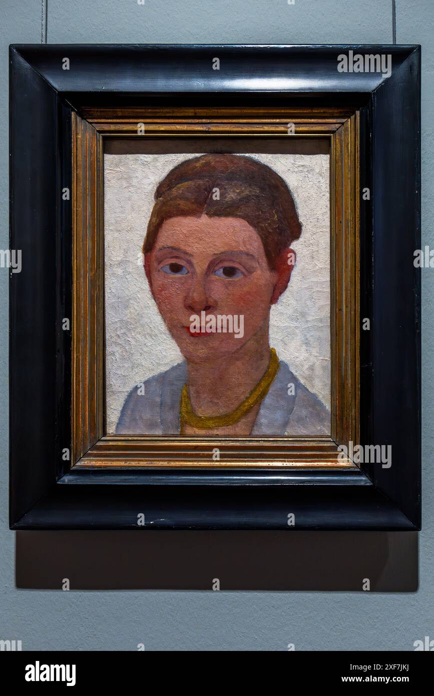 Self portrait paula modersohn becker hi-res stock photography and ...