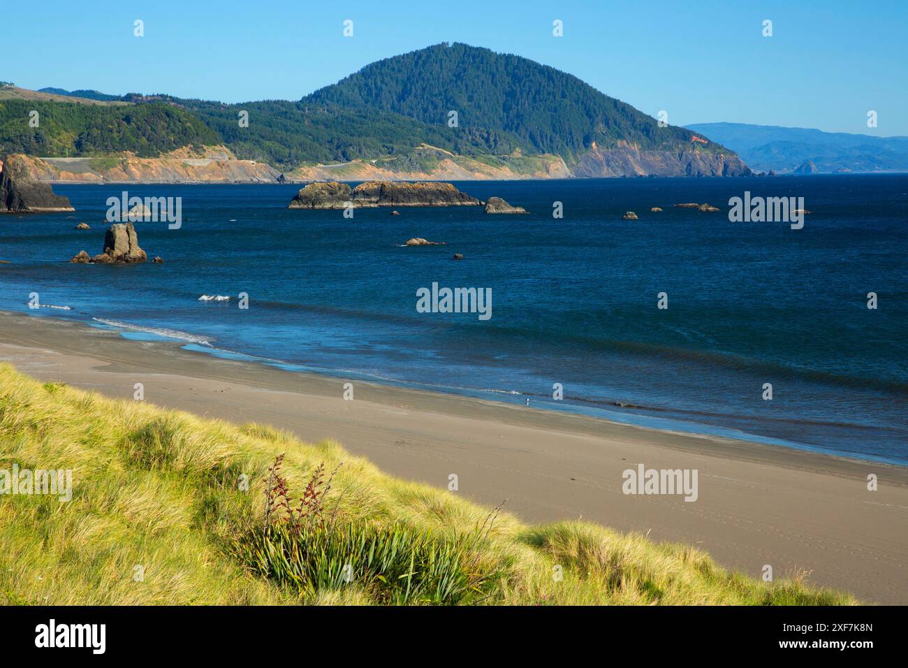 Battle rock beach hi-res stock photography and images - Alamy