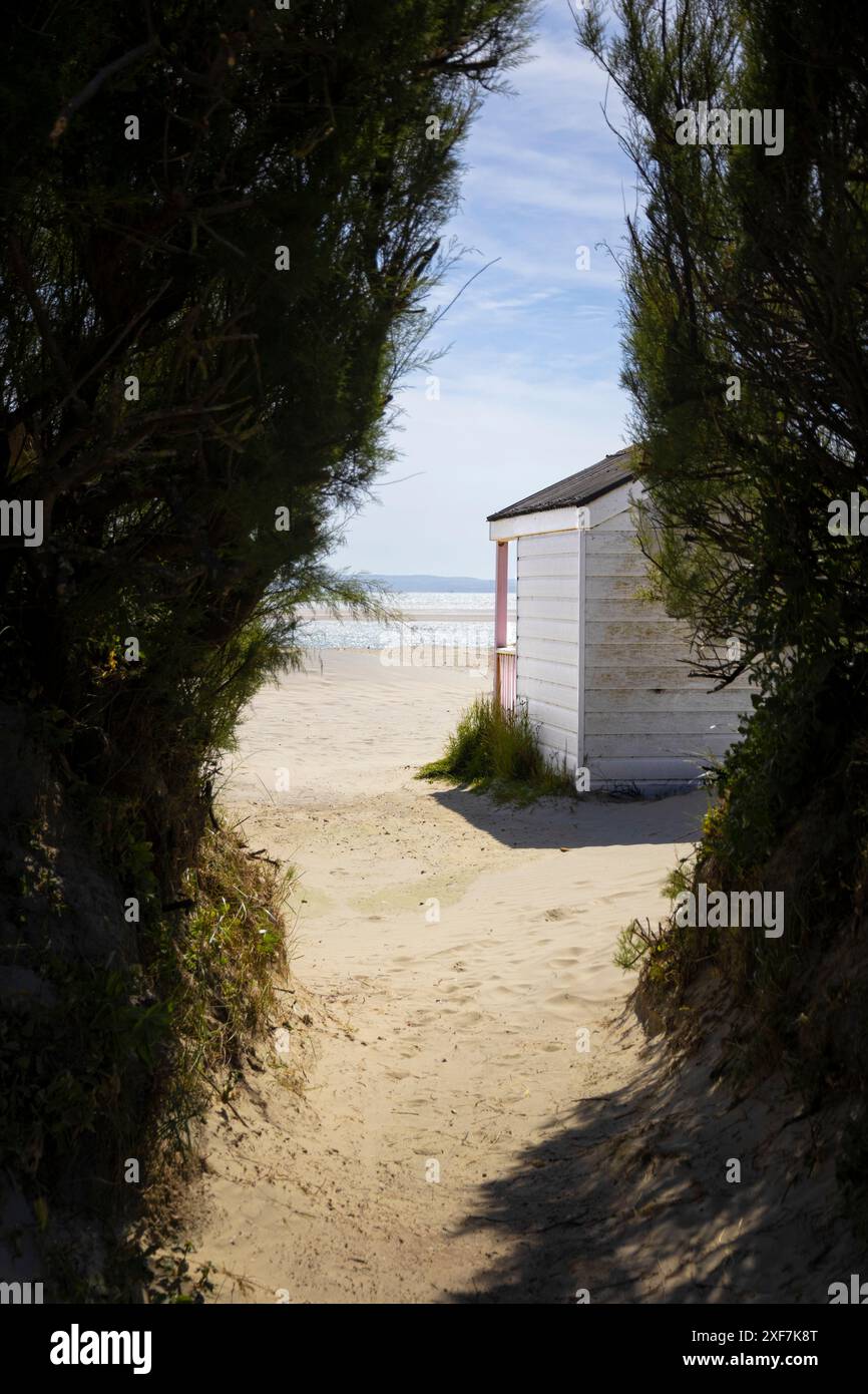Rustic beach huts hi-res stock photography and images - Alamy