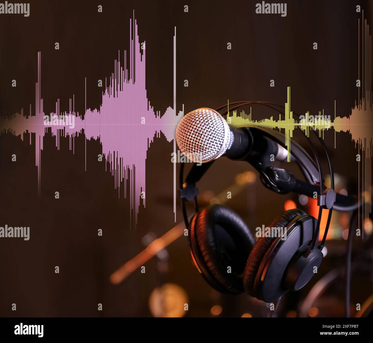Waveform voice hi-res stock photography and images - Alamy