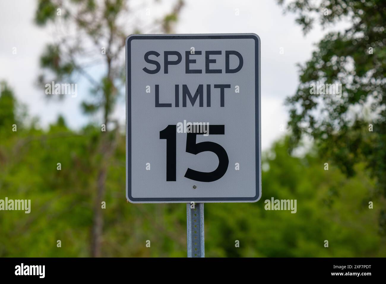 Speed Limit 15 Stock Photo - Alamy
