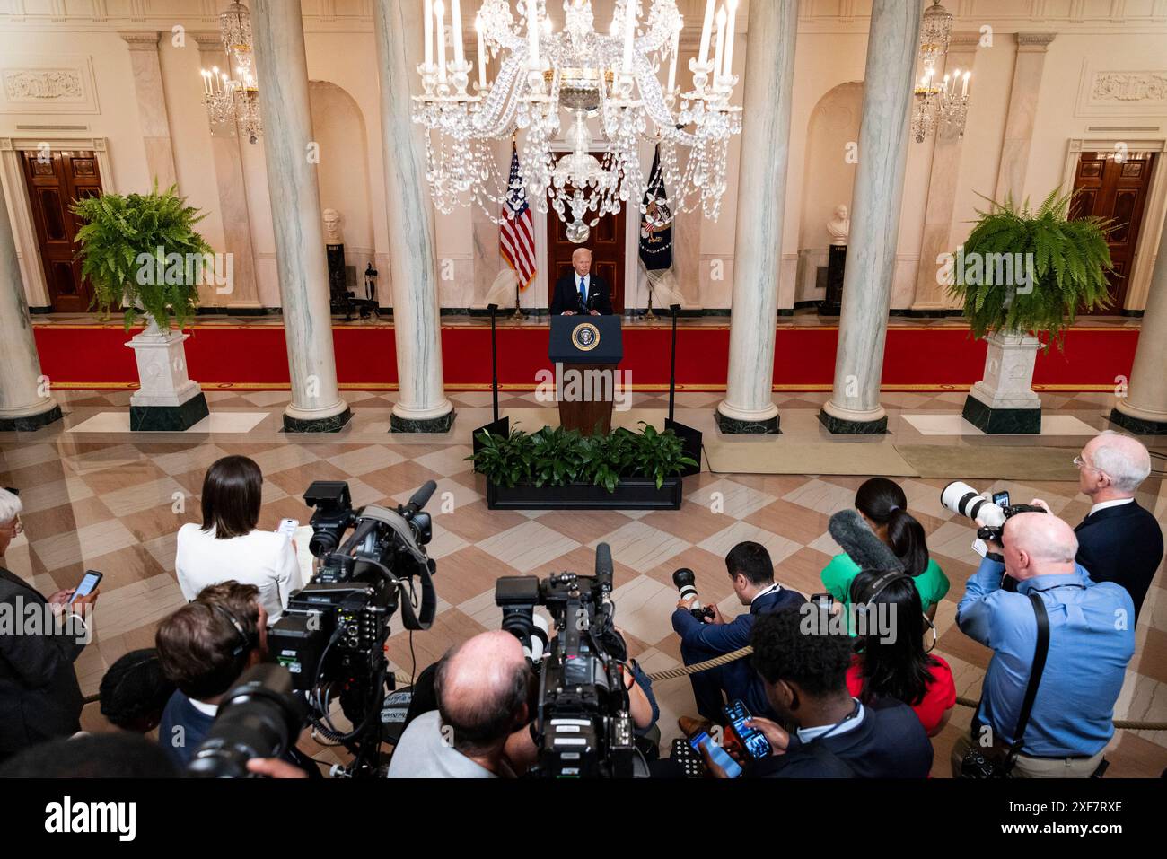 Presidential immunity hi-res stock photography and images - Alamy