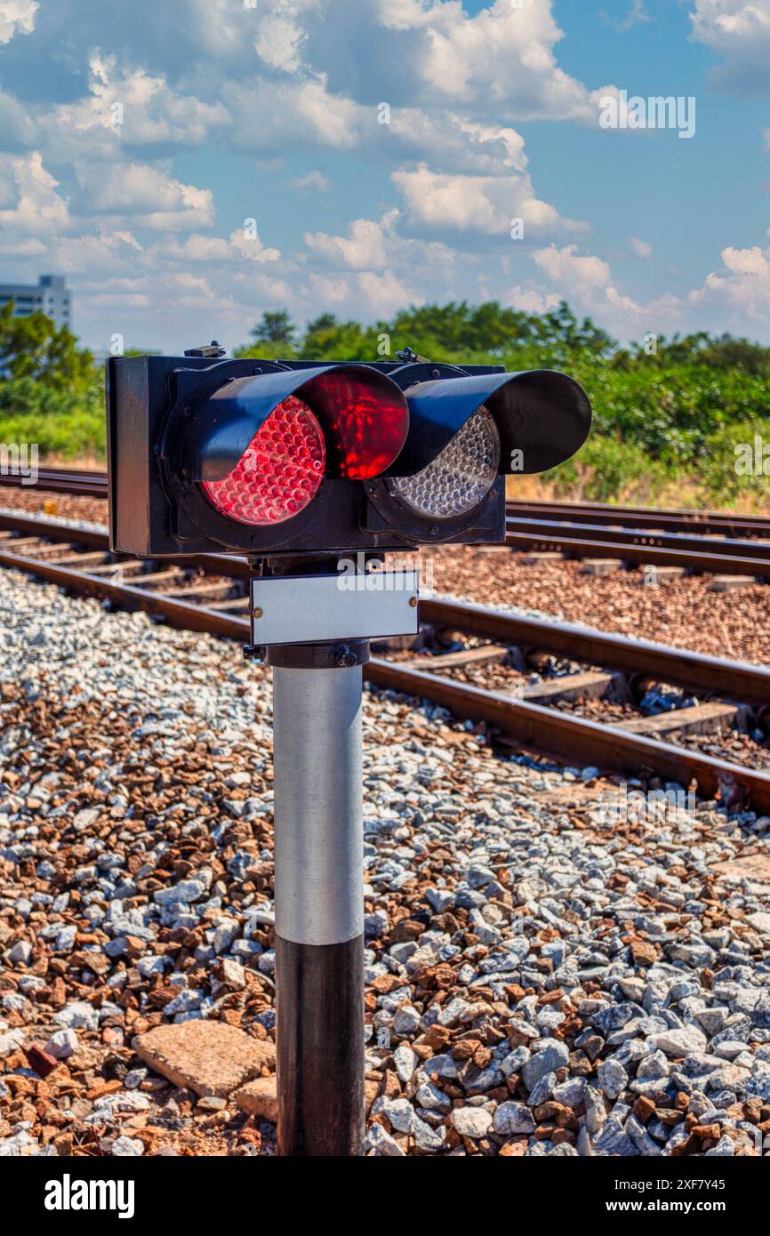 Train stop red signal hi-res stock photography and images - Alamy