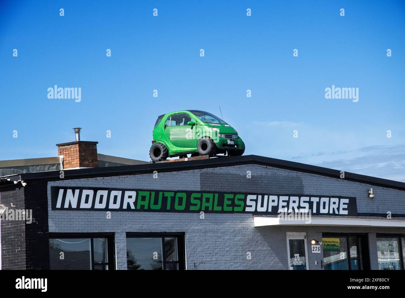 Auto superstore hi-res stock photography and images - Alamy