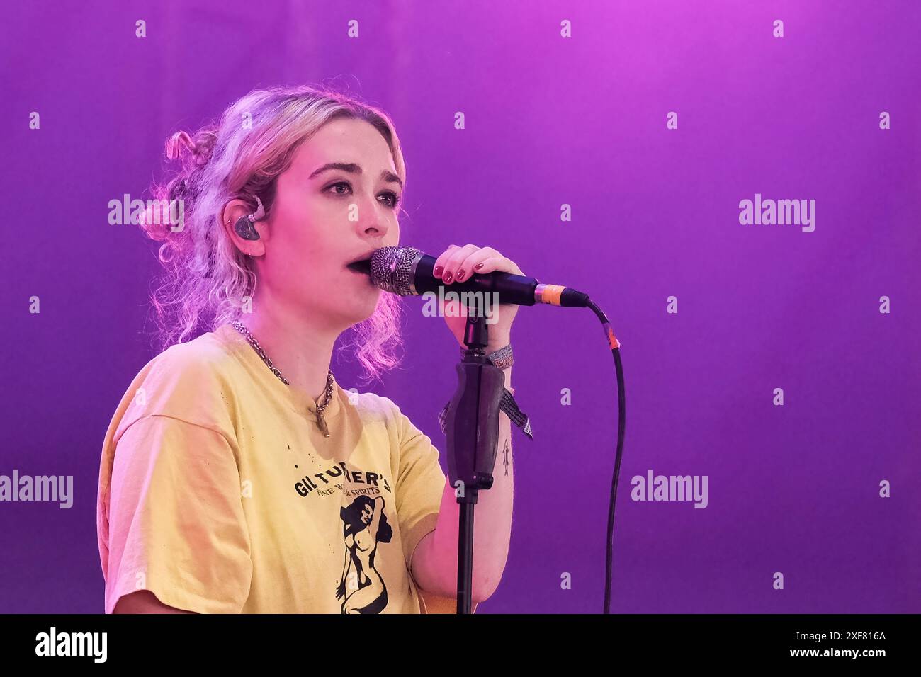 Glastonbury, UK. 30th June, 2024. American singer-songwriter, Sabrina ...