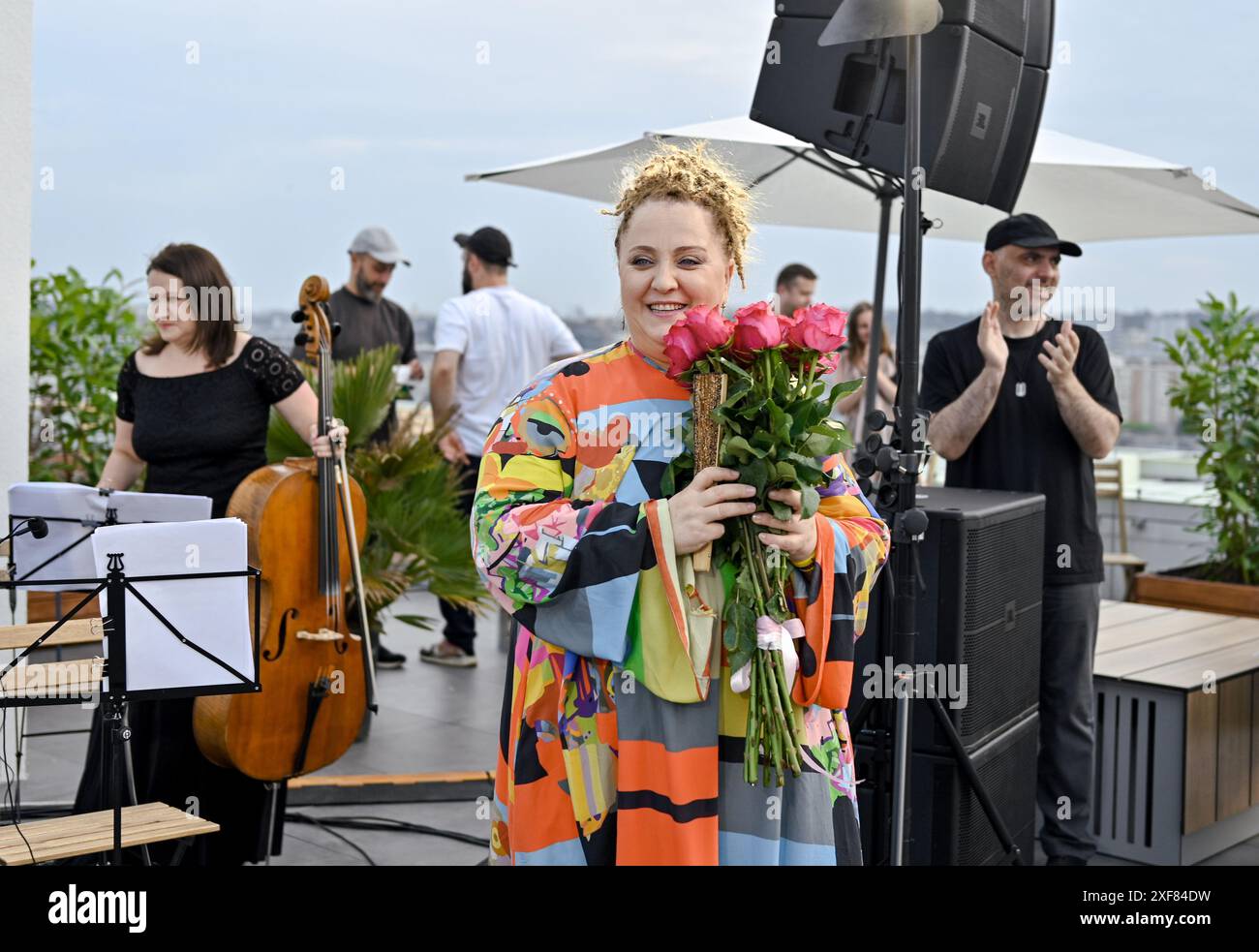 Niño mil hi-res stock photography and images - Alamy