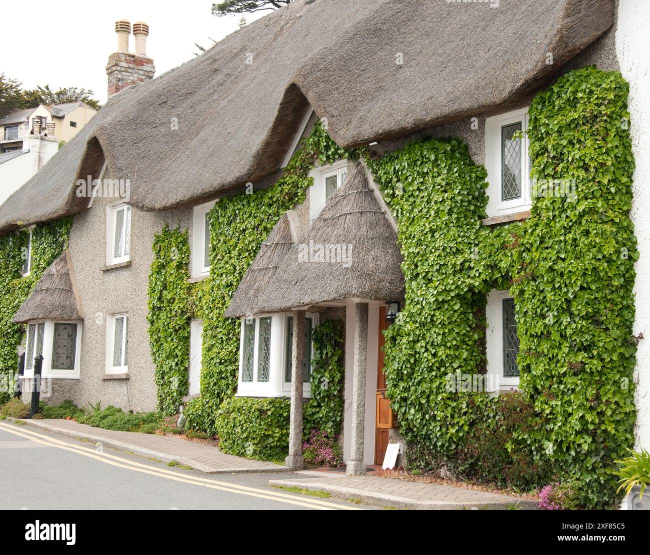 Thatched Cottages, St Mawes, Cornwall, UK - St Mawes is a popular ...