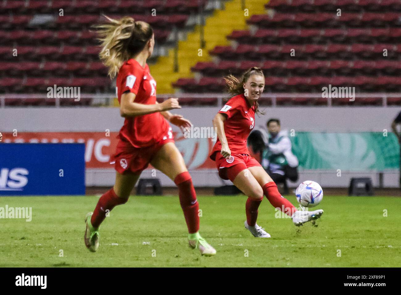 Mia pante hi-res stock photography and images - Alamy