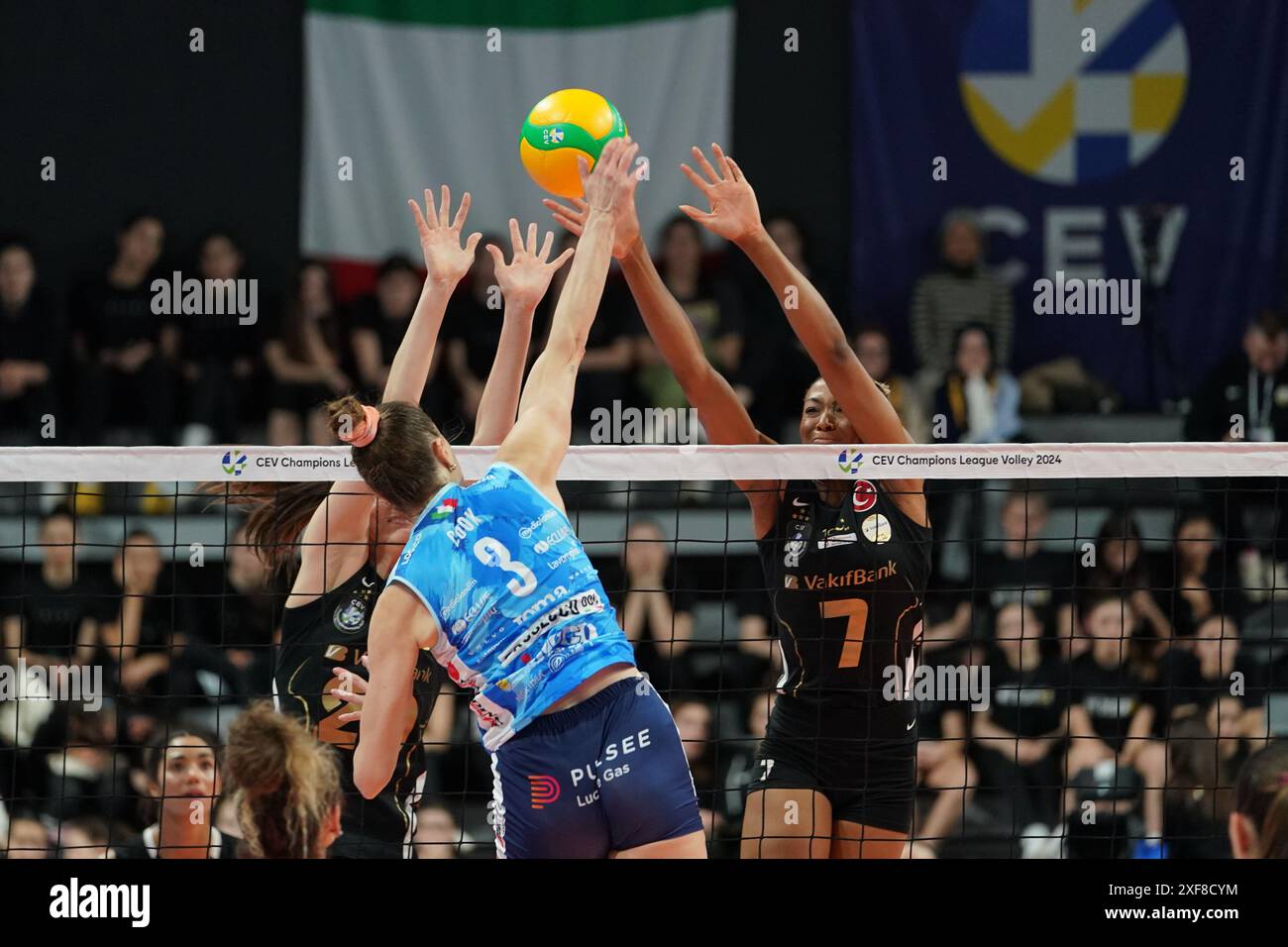 ISTANBUL, TURKIYE - FEBRUARY 20, 2024: Kelsey Robinson-Cook in action ...