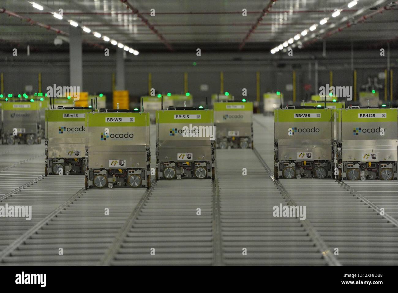Ocado 2024 hi-res stock photography and images - Alamy