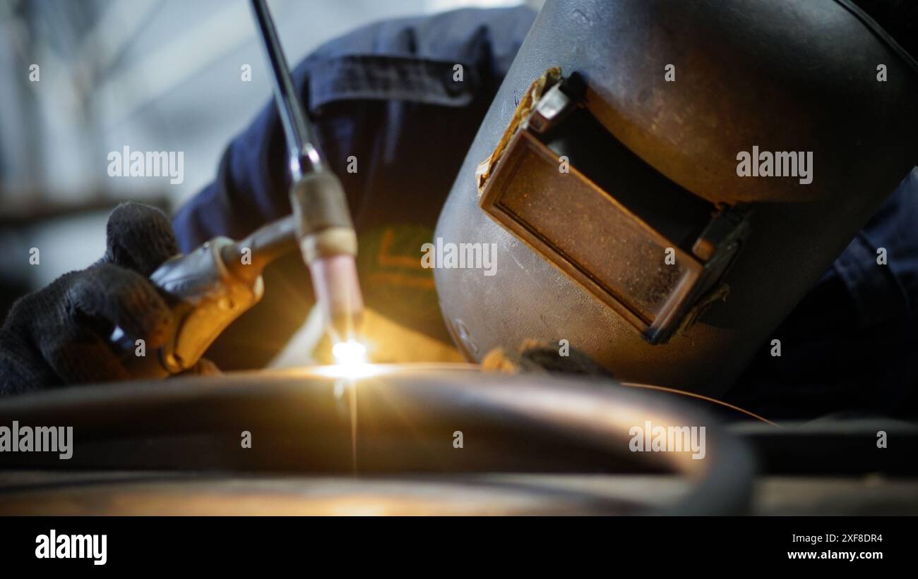 Welding properties hi-res stock photography and images - Alamy